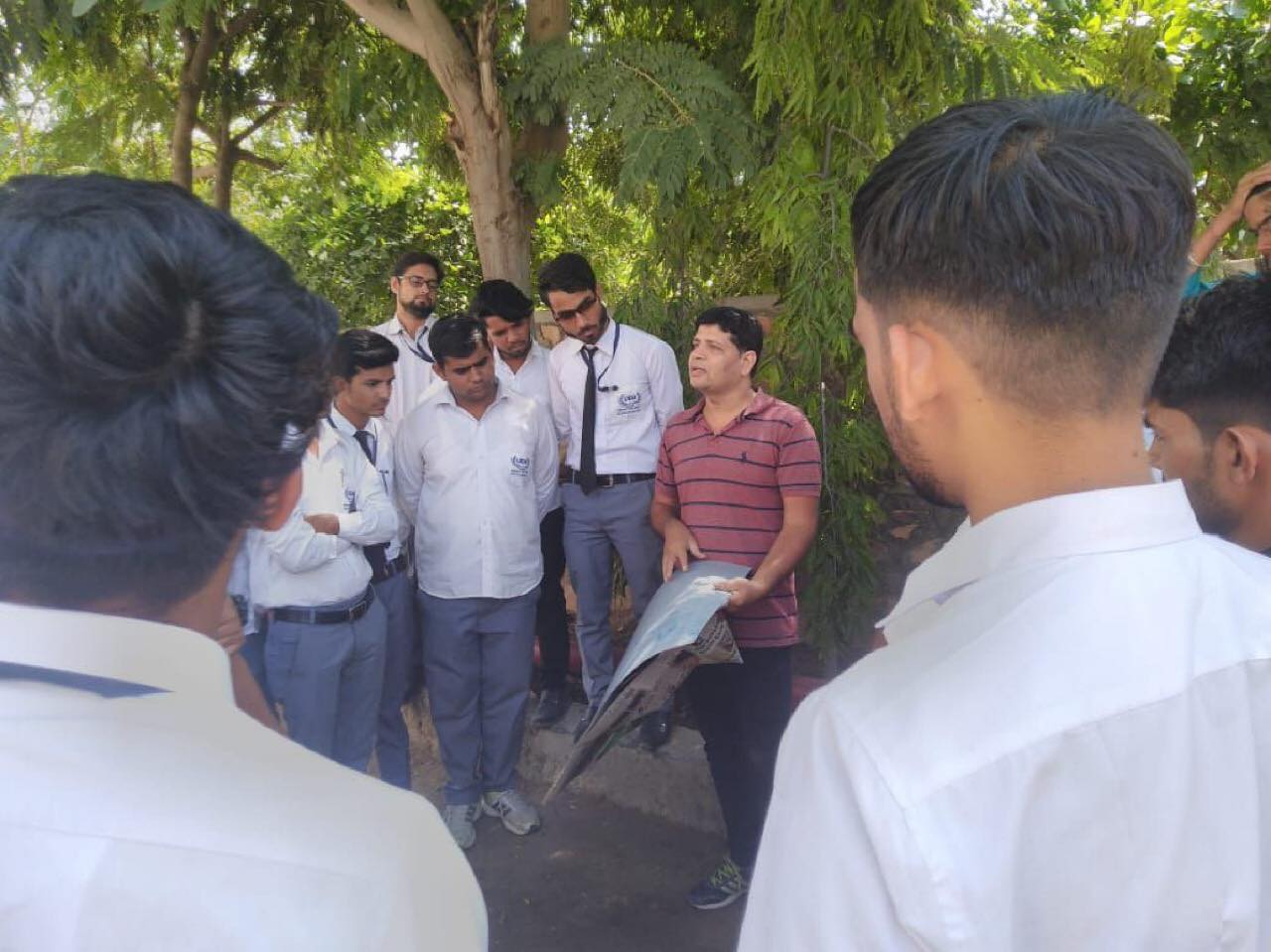 Students of UEM Jaipur visited Rajasthan Patrika for an industrial visit - IEM-UEM Group