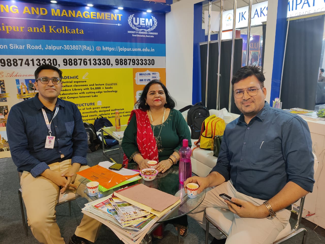 STUDENTS APPRECIATED ROBOTS AND AR/VR PROJECTS OF UEM JAIPUR IN ...