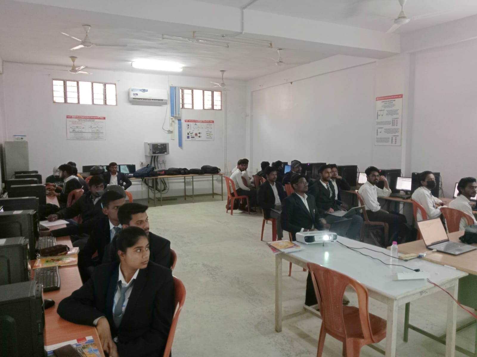 Workshop on MATLAB - 06th and 07th March - IEM-UEM Group